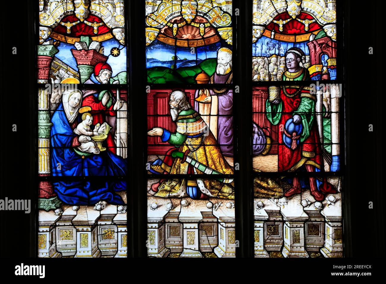 16th century leaded glass window, Chapelle Notre-Dame du Crann, Spezet ...