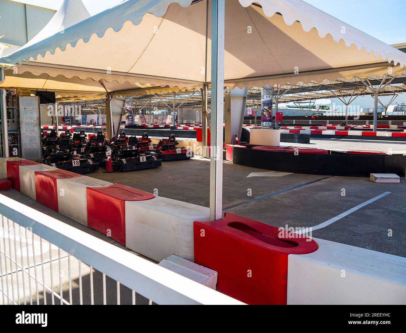Rooftop racetrack hi-res stock photography and images - Alamy