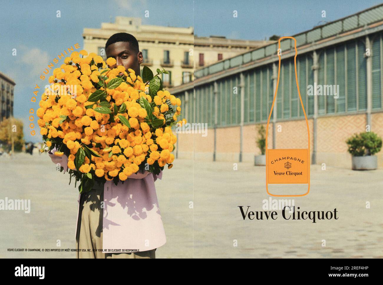 Vogue Magazine Summer 2023 Issue Advert, United States Stock Photo - Alamy