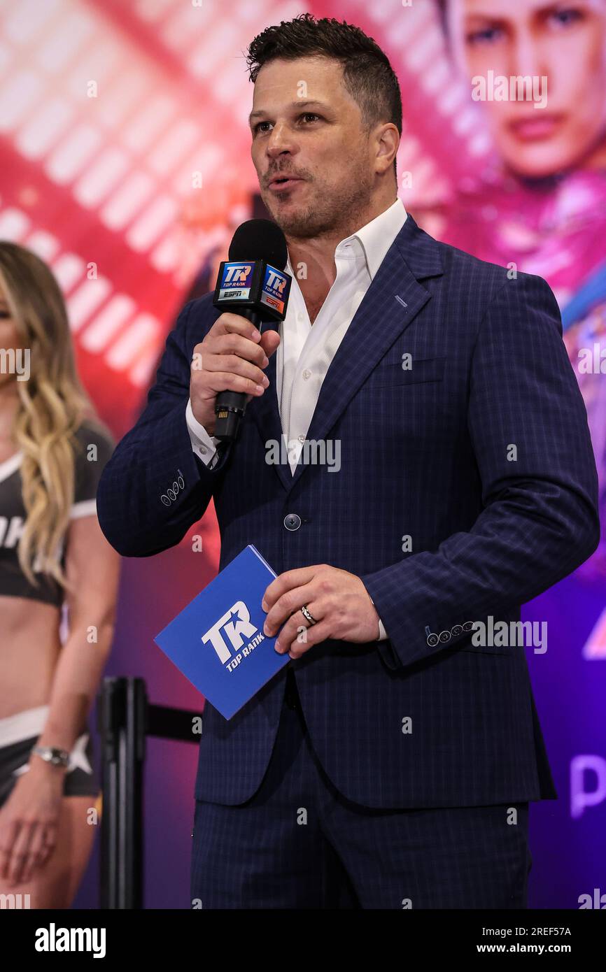 Las Vegas, NV, USA. 27th July, 2023. Top Rank announcer Mark Shunock on ...