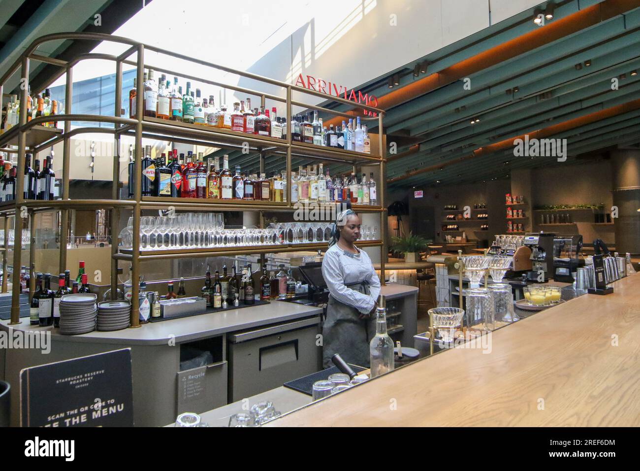 Alexandra cocktail hi-res stock photography and images - Alamy