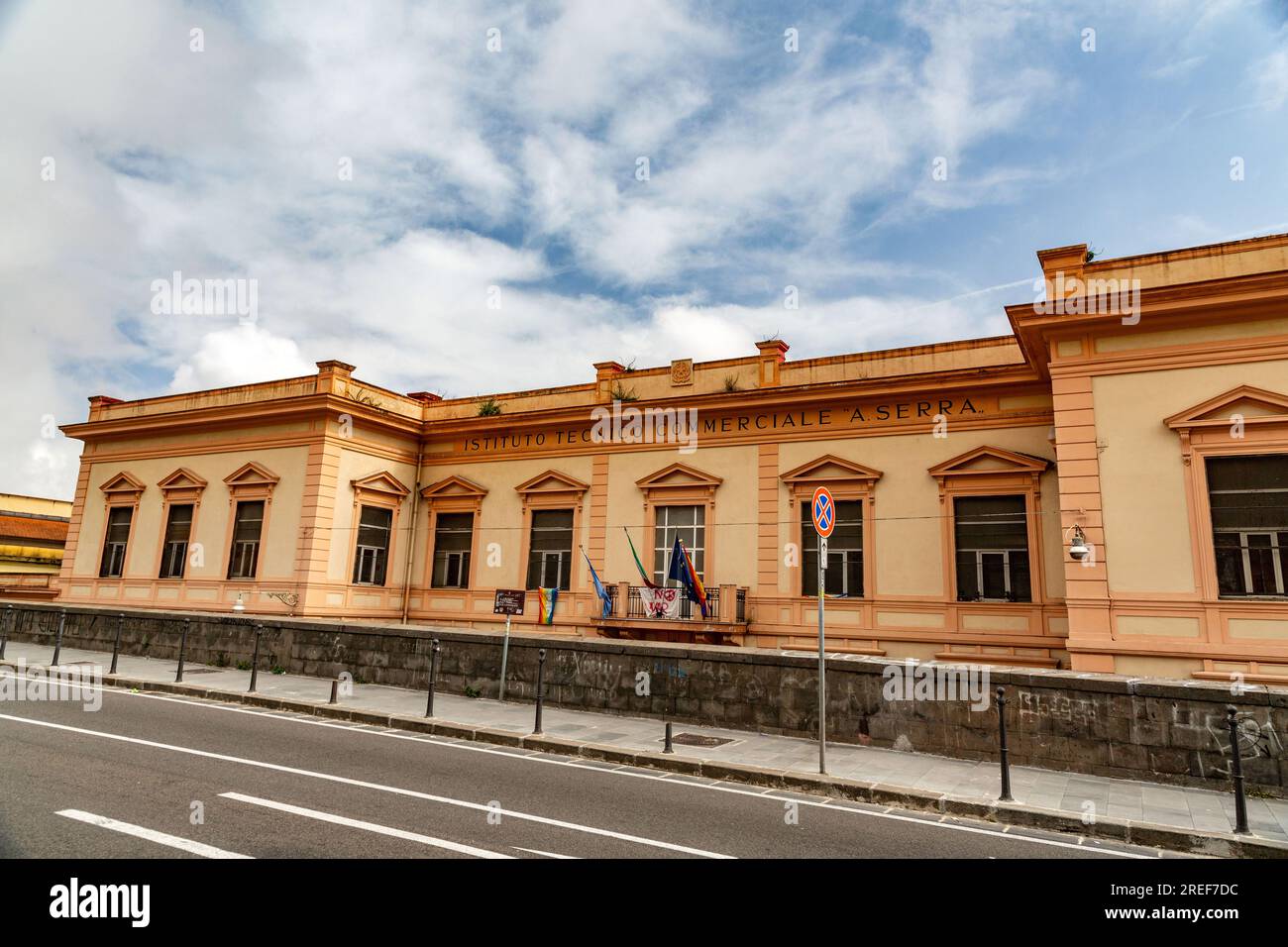 Commercial technical institute hi-res stock photography and images - Alamy
