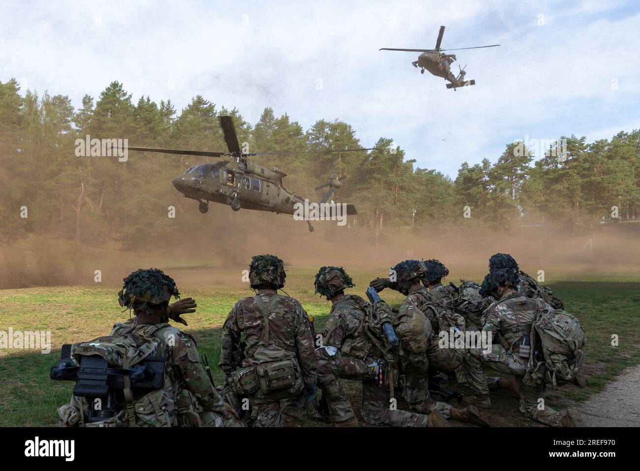 U.S. Army Soldiers assigned to the 1st Battalion, 506th Infantry ...