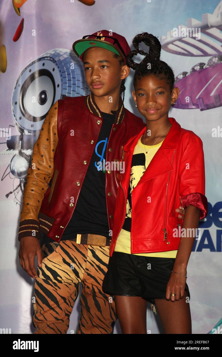 LOS ANGELES - JUN 26: Jaden Smith, Willow Smith in the Press Room at ...