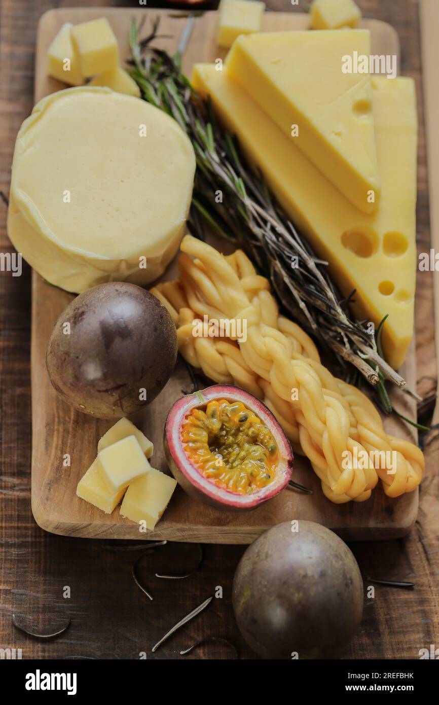 Cheese cubes berries hi-res stock photography and images - Alamy