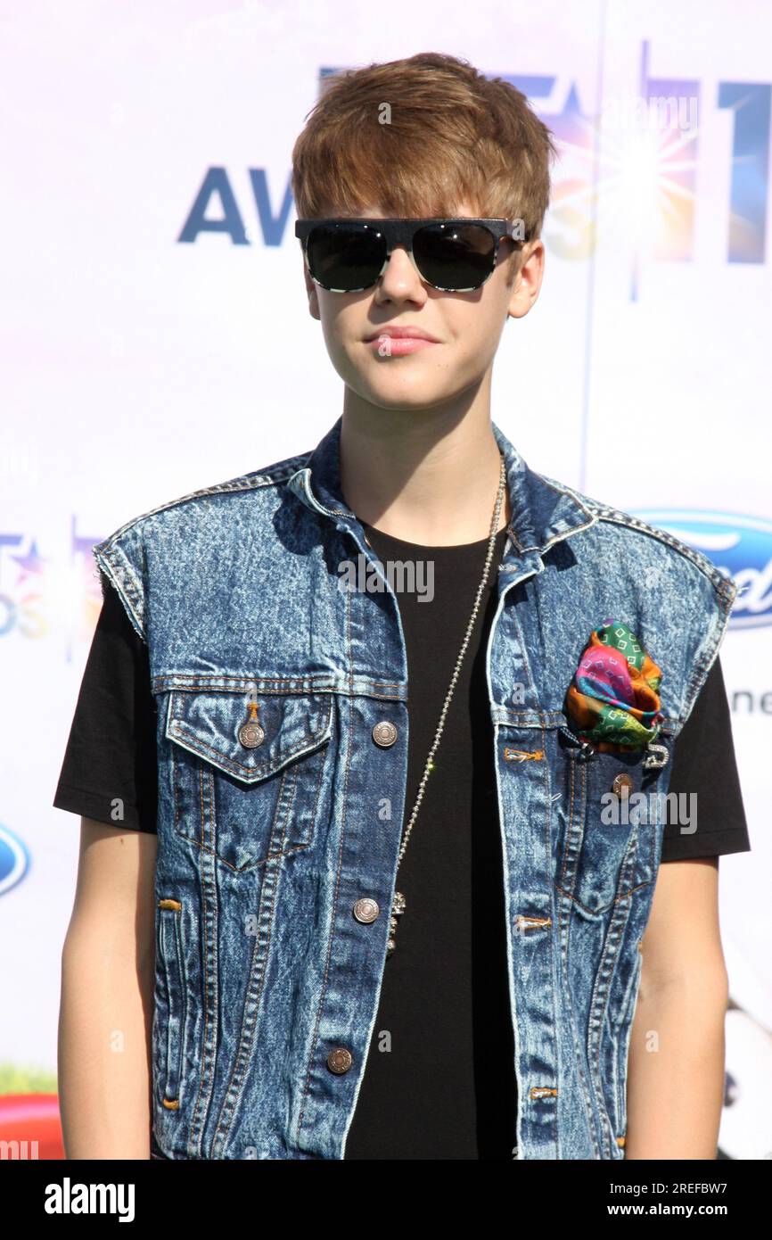 LOS ANGELES - JUN 26: Justin Bieber arriving at the 11th Annual BET ...