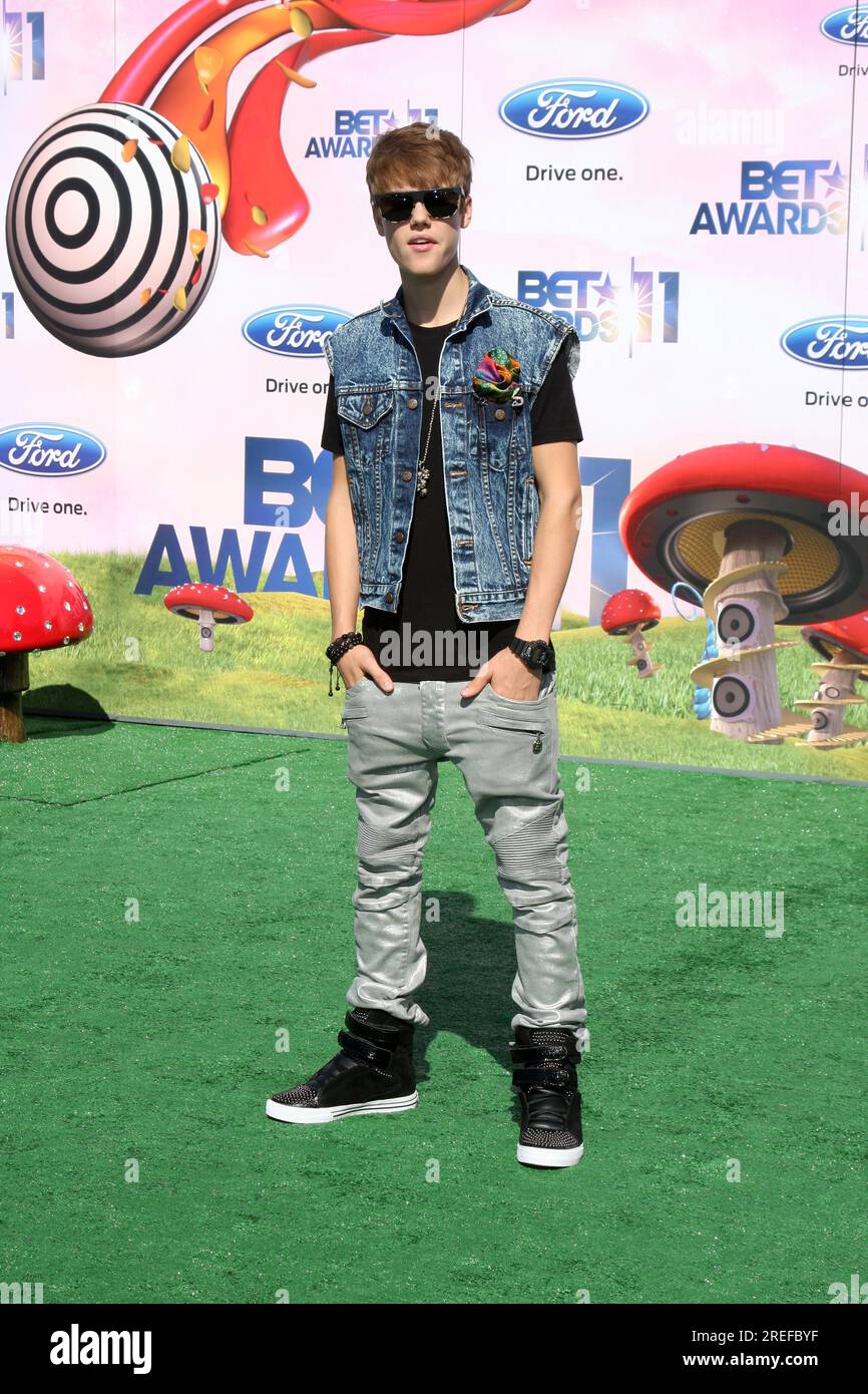 LOS ANGELES - JUN 26: Justin Bieber arriving at the 11th Annual BET ...