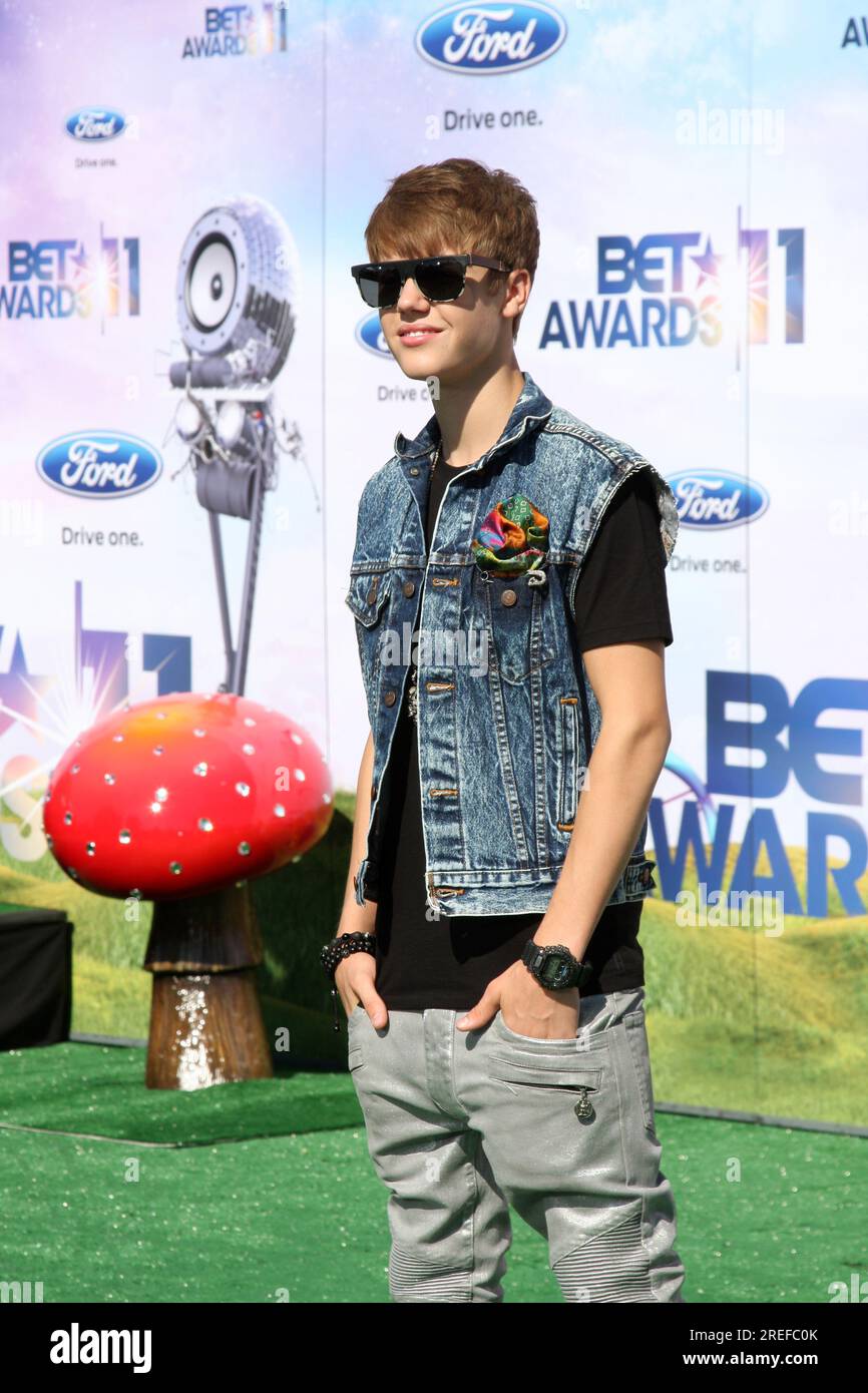 LOS ANGELES - JUN 26: Justin Bieber arriving at the 11th Annual BET ...