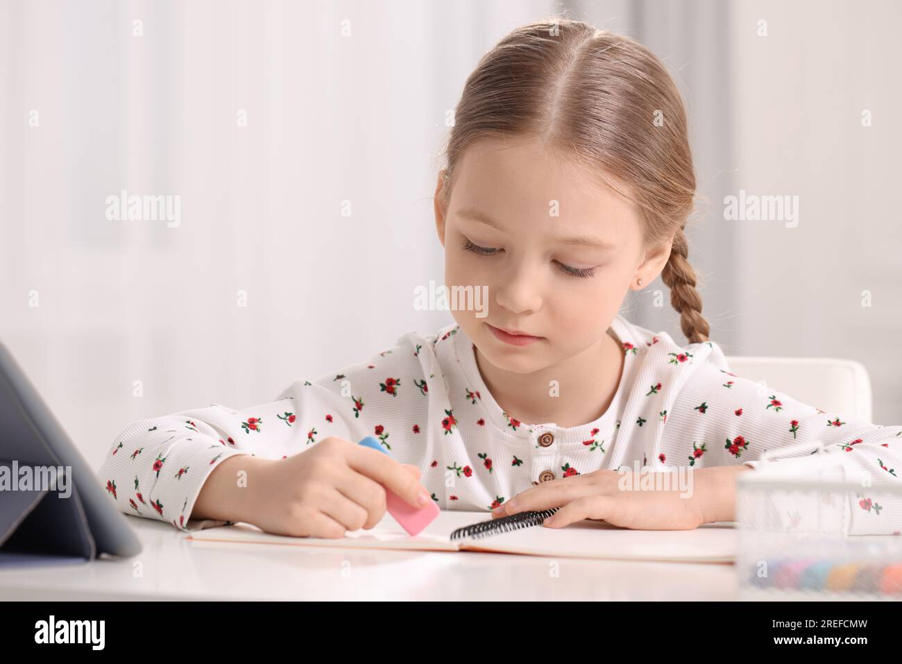 Eraser correcting mistake hi-res stock photography and images - Alamy