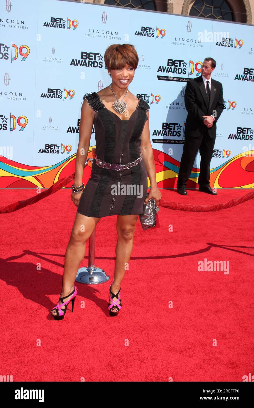 Elise Neal arriving at the BET Awards 2009 at the Shrine Auditorium in ...