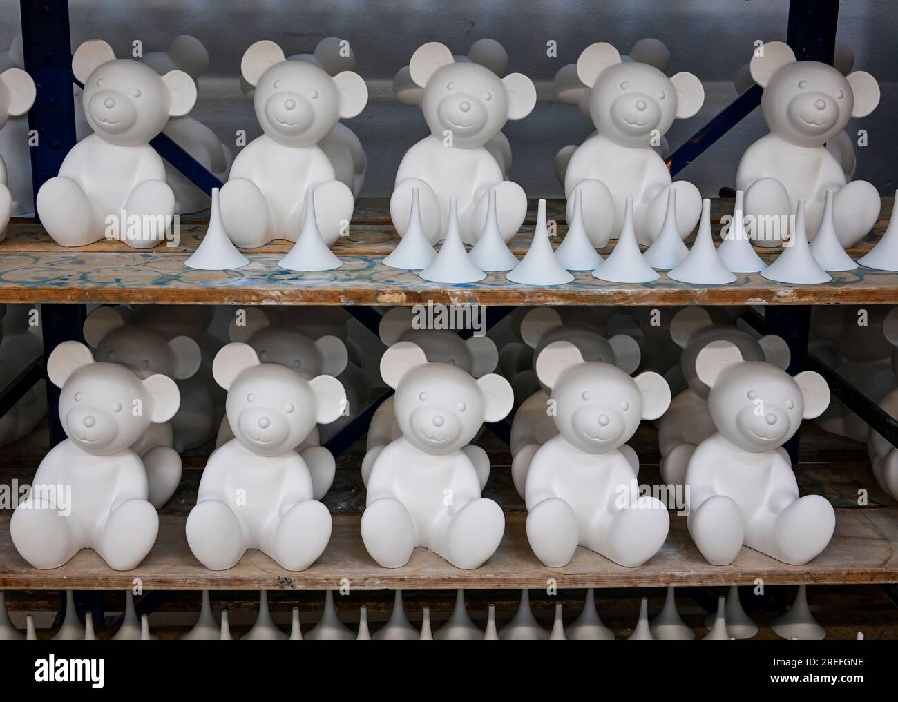 100 kpm hi-res stock photography and images - Alamy