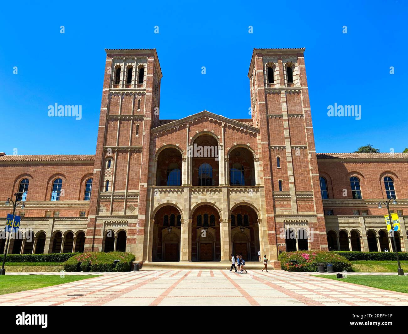 Academic hall hi-res stock photography and images - Alamy