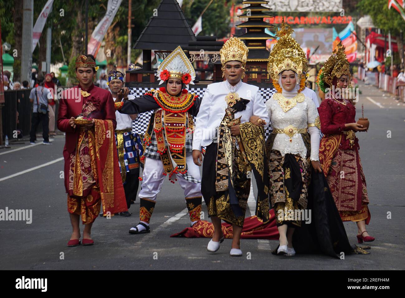 Baris dadap dance hi-res stock photography and images - Alamy