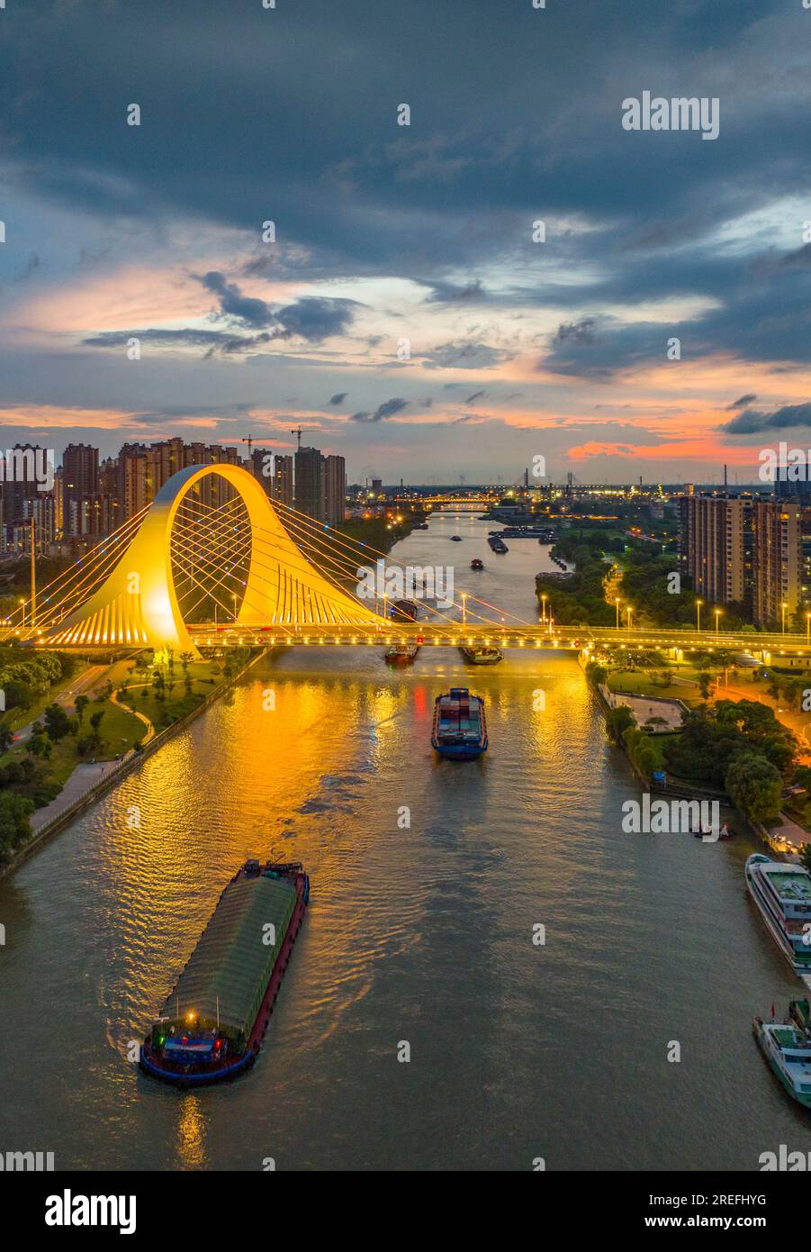 Beijing grand bridge china hi-res stock photography and images - Alamy