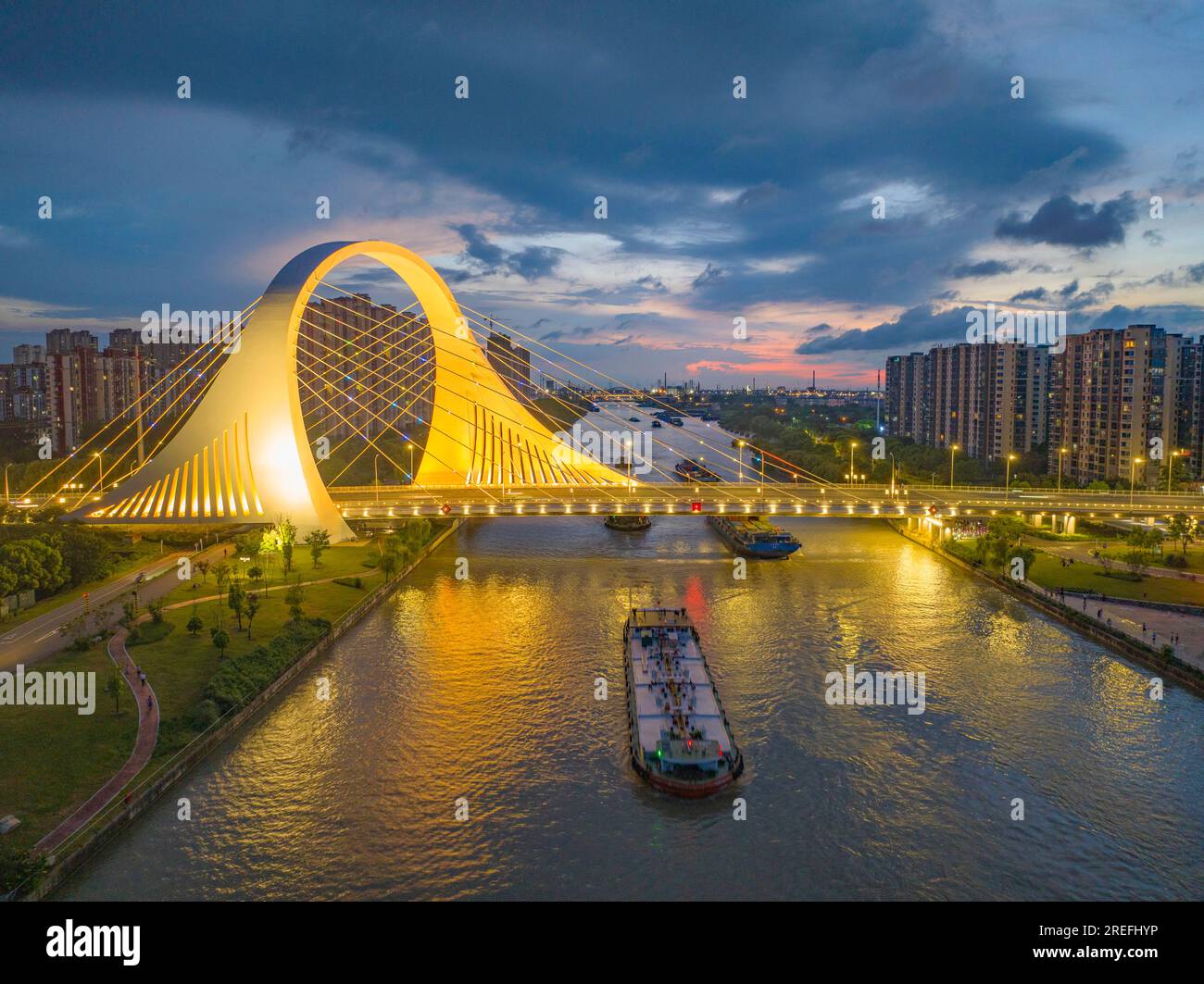 Beijing grand bridge hi-res stock photography and images - Alamy