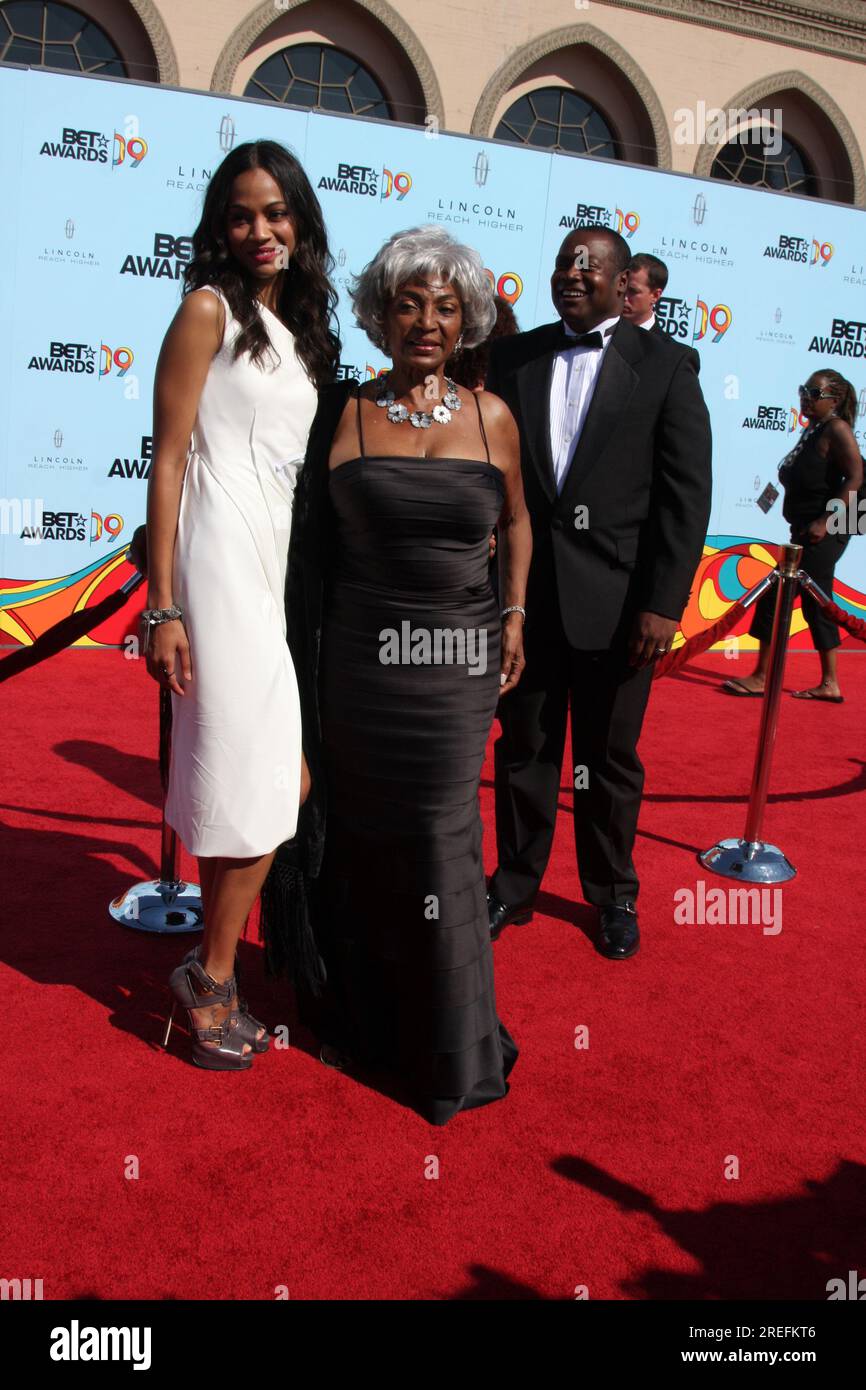Zoe Saldano & Nichelle Nichols arriving at the BET Awards 2009 at the ...