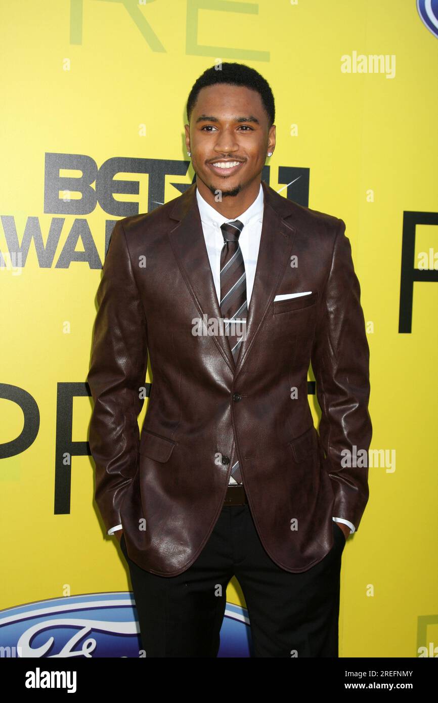LOS ANGELES - JUN 25: Trey Songz arriving at the 5th Annual Pre-BET ...