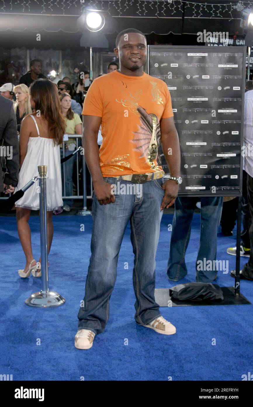 Rihanna june 2007 hi-res stock photography and images - Alamy