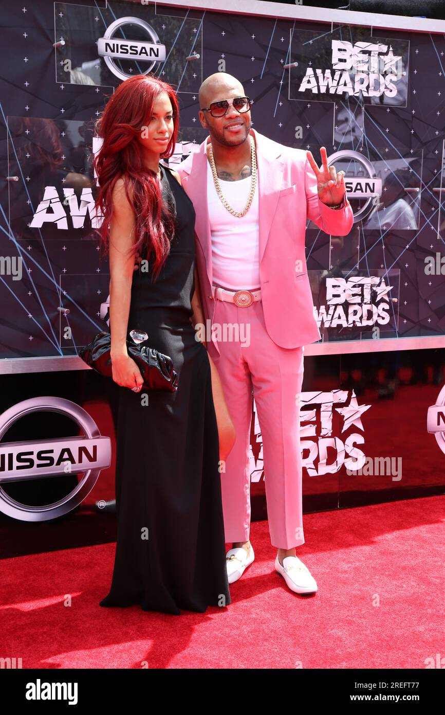vLOS ANGELES - JUN 28: Natalie La Rose, Flo Rida at the 2015 BET Awards ...