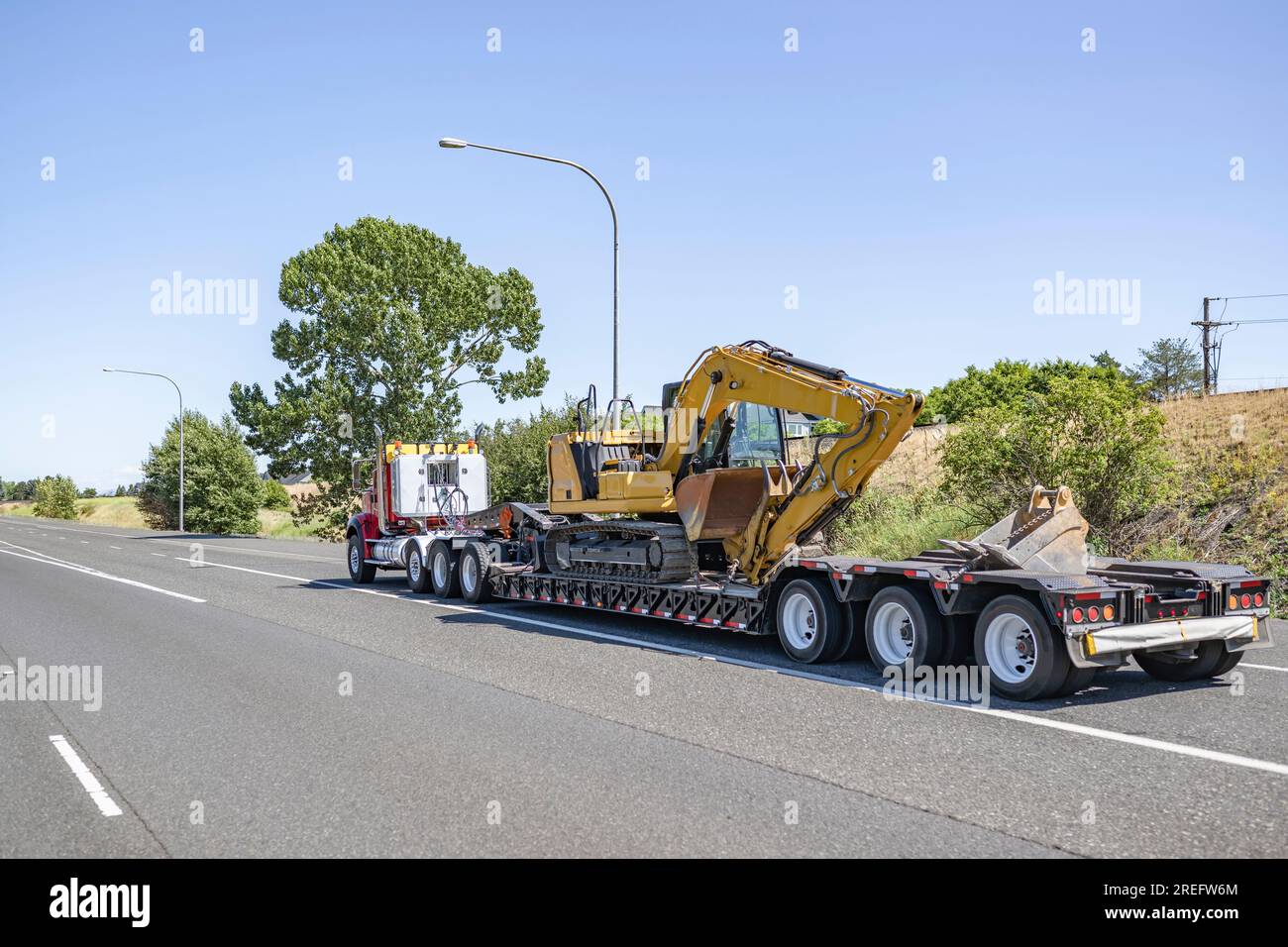 Industrial standard professional red day cab big rig heavy duty semi ...