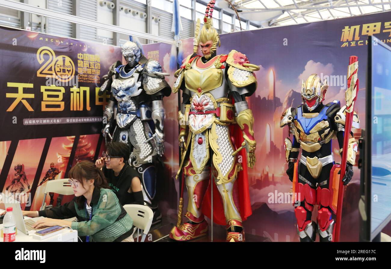 Monkey king mech hi-res stock photography and images - Alamy