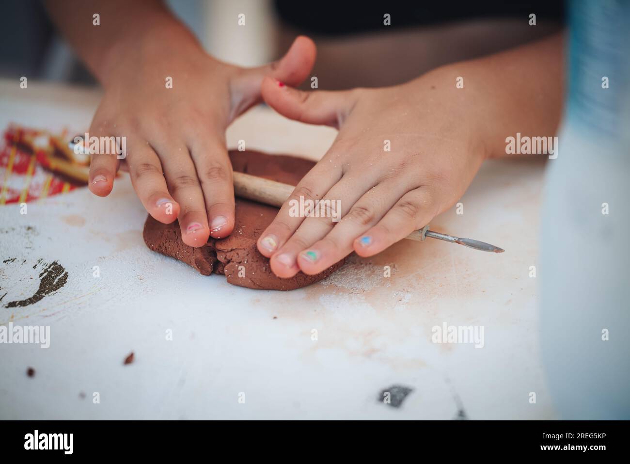 Kids atelier hi-res stock photography and images - Alamy