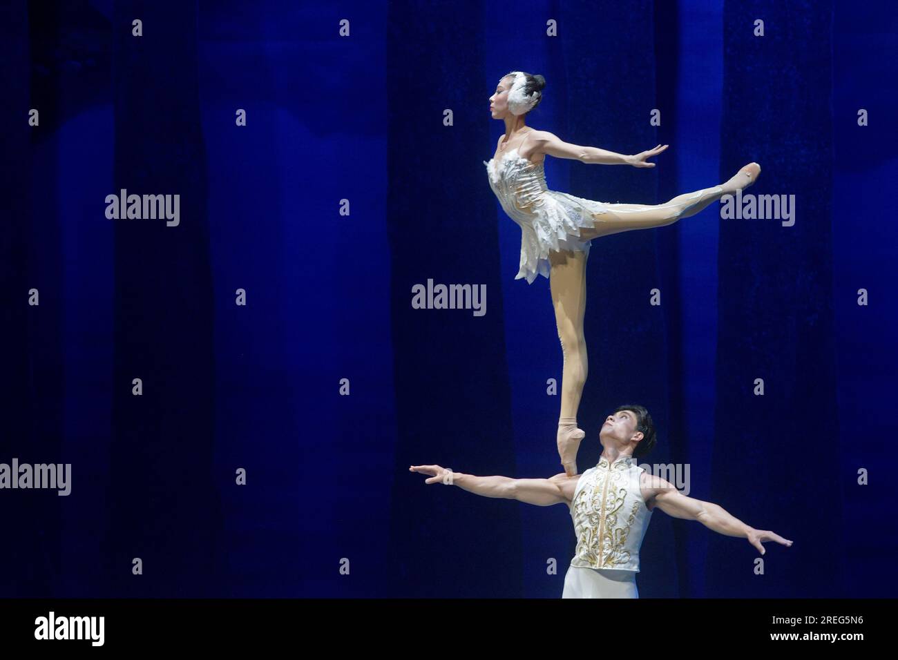 Singapore. 27th July, 2023. Performers from an acrobatic troupe of northwest China's Xi'an City ...