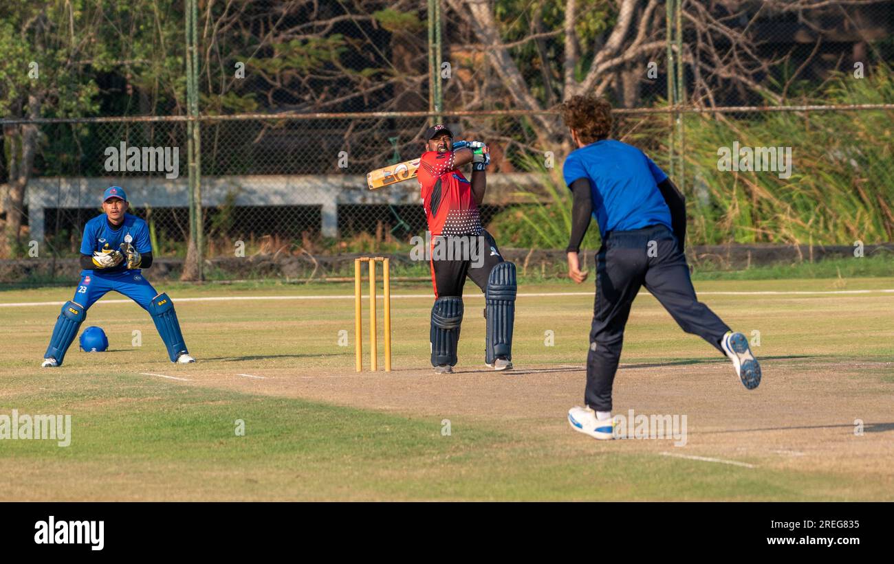 Cricket in bangkok hi-res stock photography and images - Alamy
