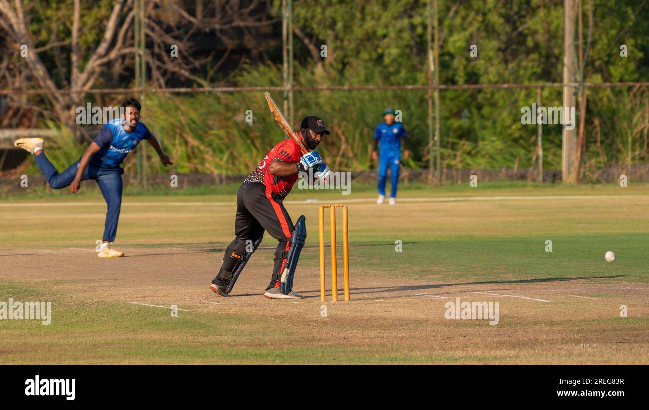 Cricket matches hi-res stock photography and images - Alamy
