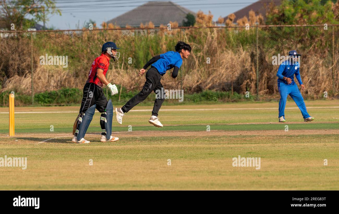 Bangkok cricket hi-res stock photography and images - Alamy
