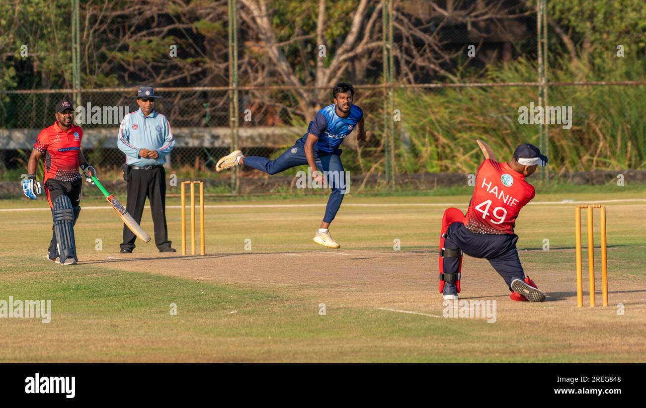 Cricket in bangkok hi-res stock photography and images - Alamy