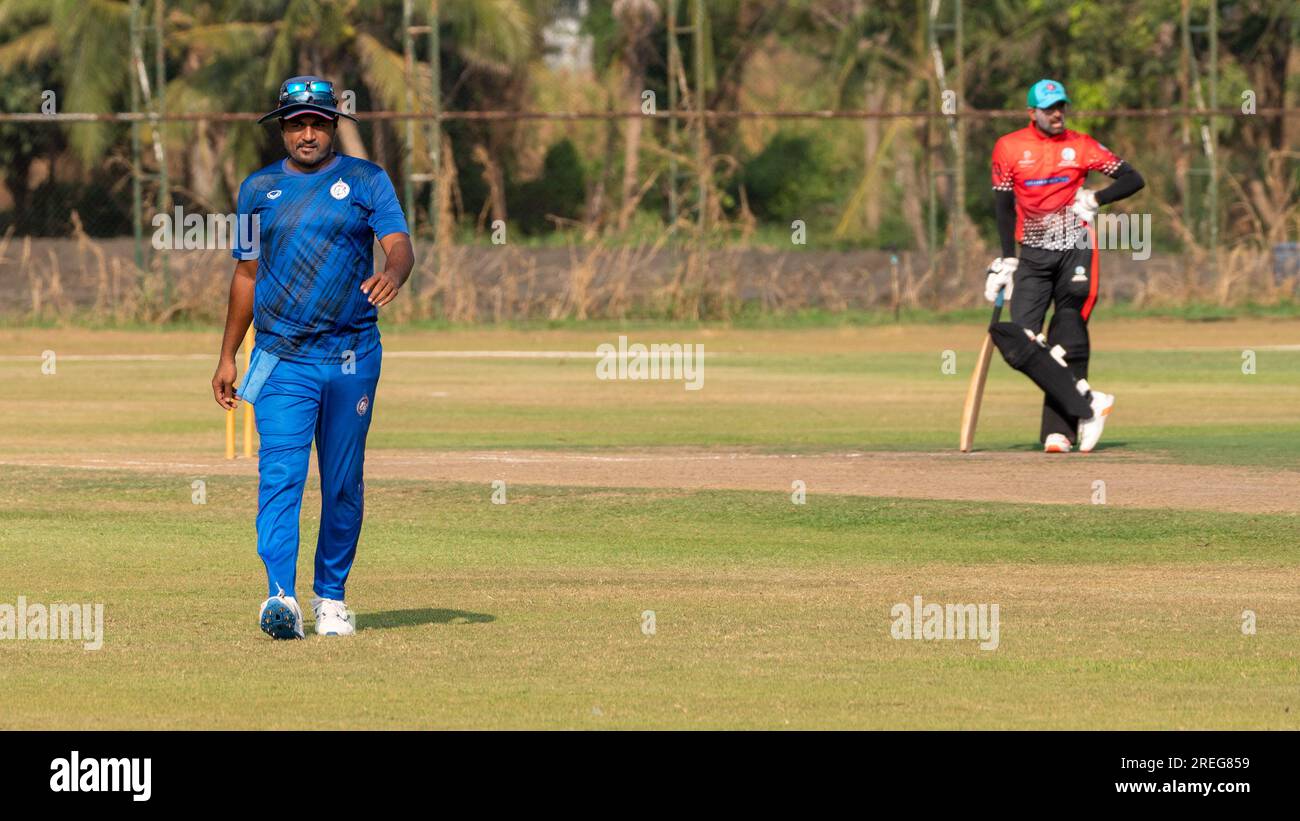 Cricket in bangkok hi-res stock photography and images - Alamy