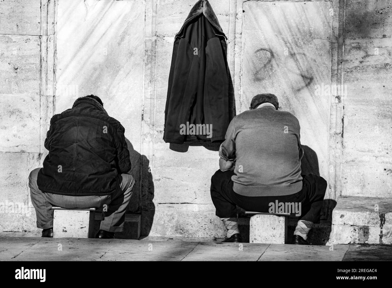 Rite of purification, before entering the mosque Stock Photo - Alamy