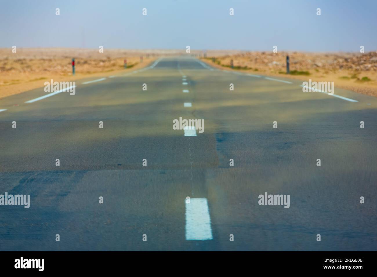 Desertification and movement of sands in the national road towards ...