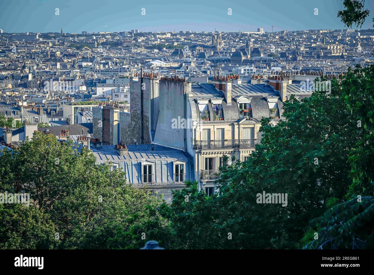 Paris, France. 27th July, 2023. A Hausmann-style building (flat) in ...