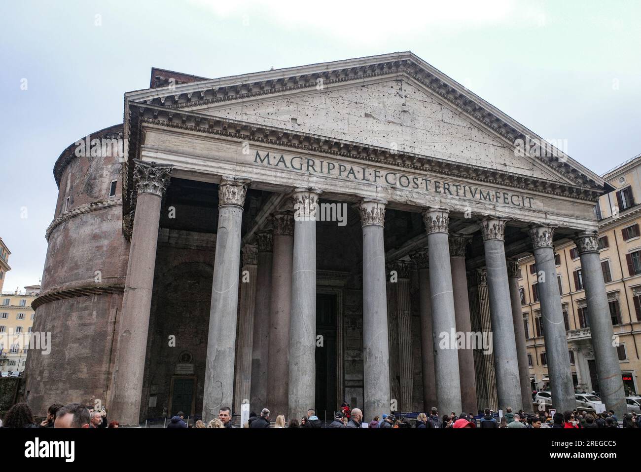 Cupola del pantheon roma hi-res stock photography and images - Alamy