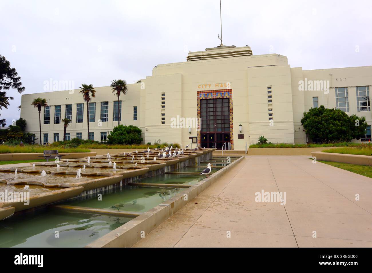Santa Monica, California: Santa Monica City Hall at 1685 Main St, Santa ...