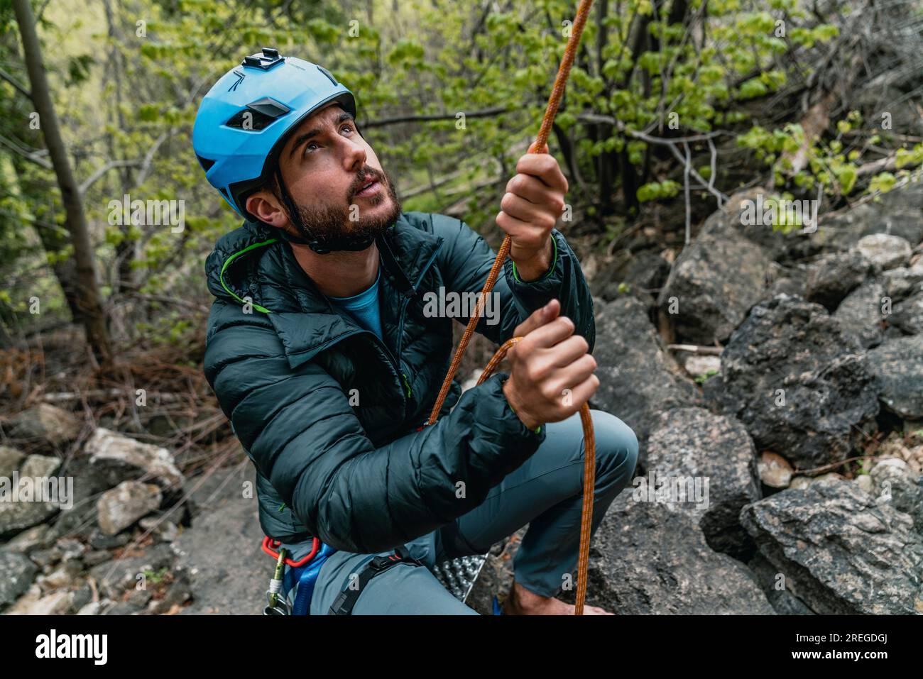 Female belayer rope hi-res stock photography and images - Alamy