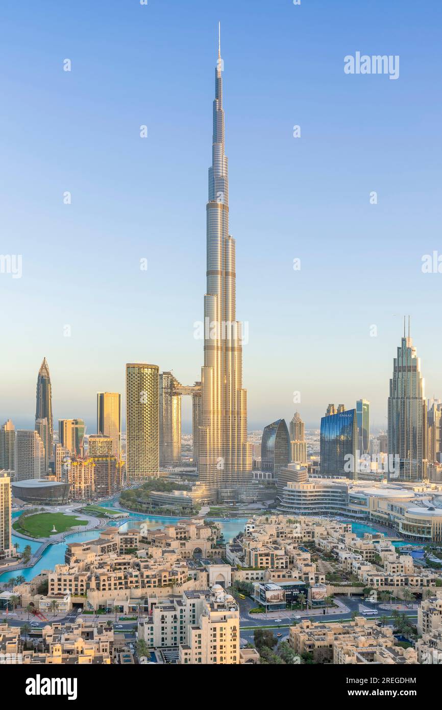 Burj khalifa sunrise hi-res stock photography and images - Alamy
