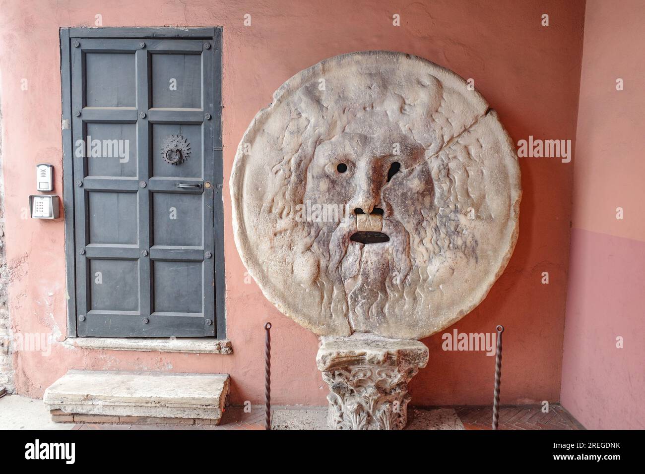 Rome, Italy - 27 Nov, 2022: Mouth of Truth (Bocca della Verita ...