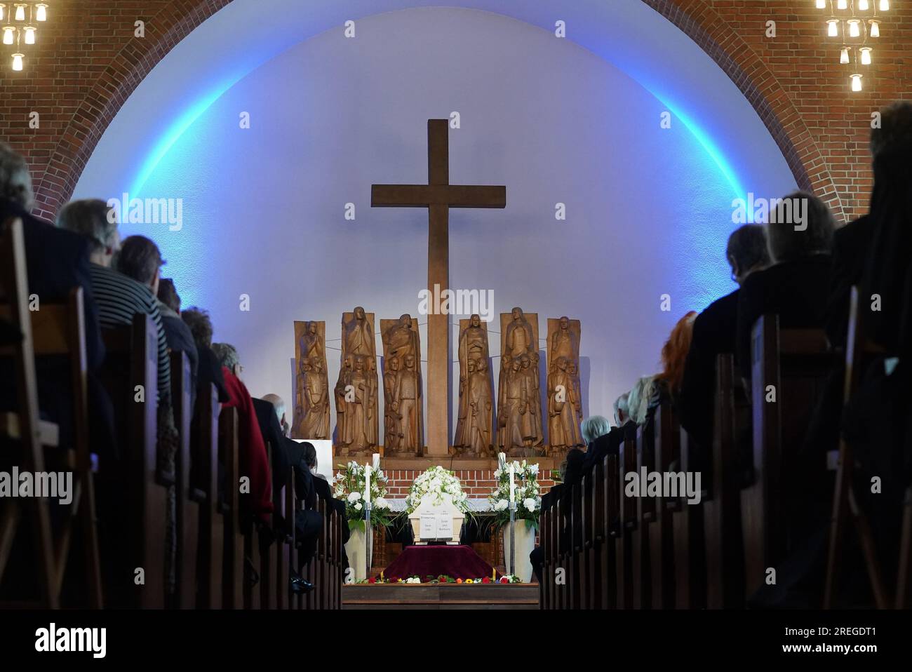Kiel, Germany. 28th July, 2023. The coffin stands at the funeral ...
