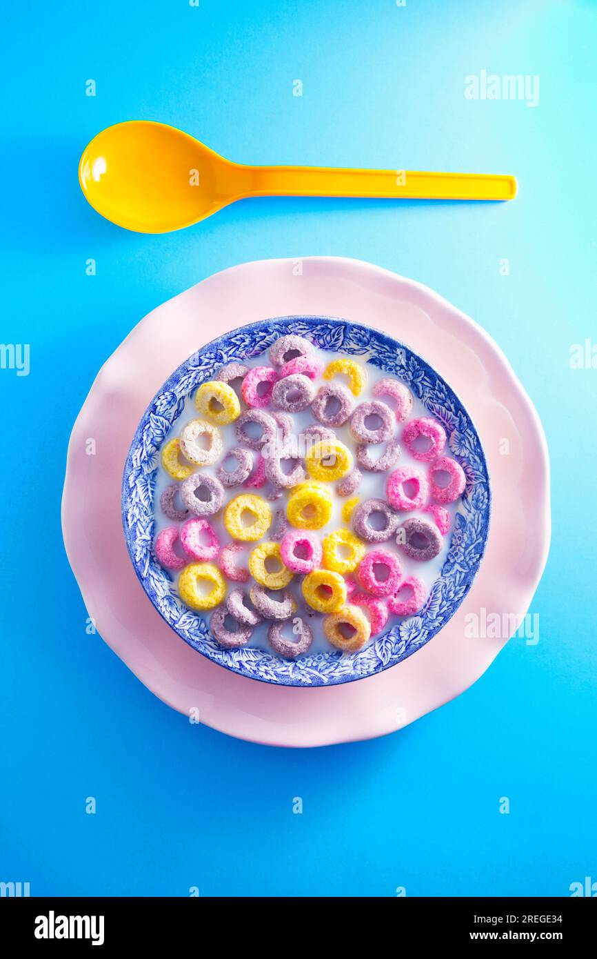 Grain eating birds hi-res stock photography and images - Alamy