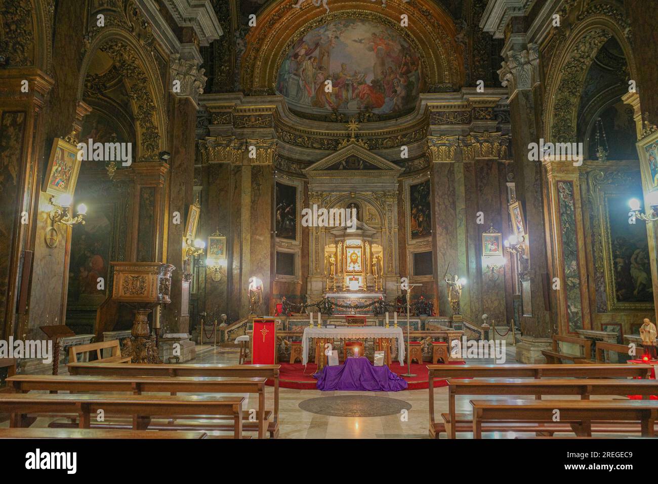 Rome, Italy - 26 Nov, 2022: San Silvestro in Capite (Church of Saint ...