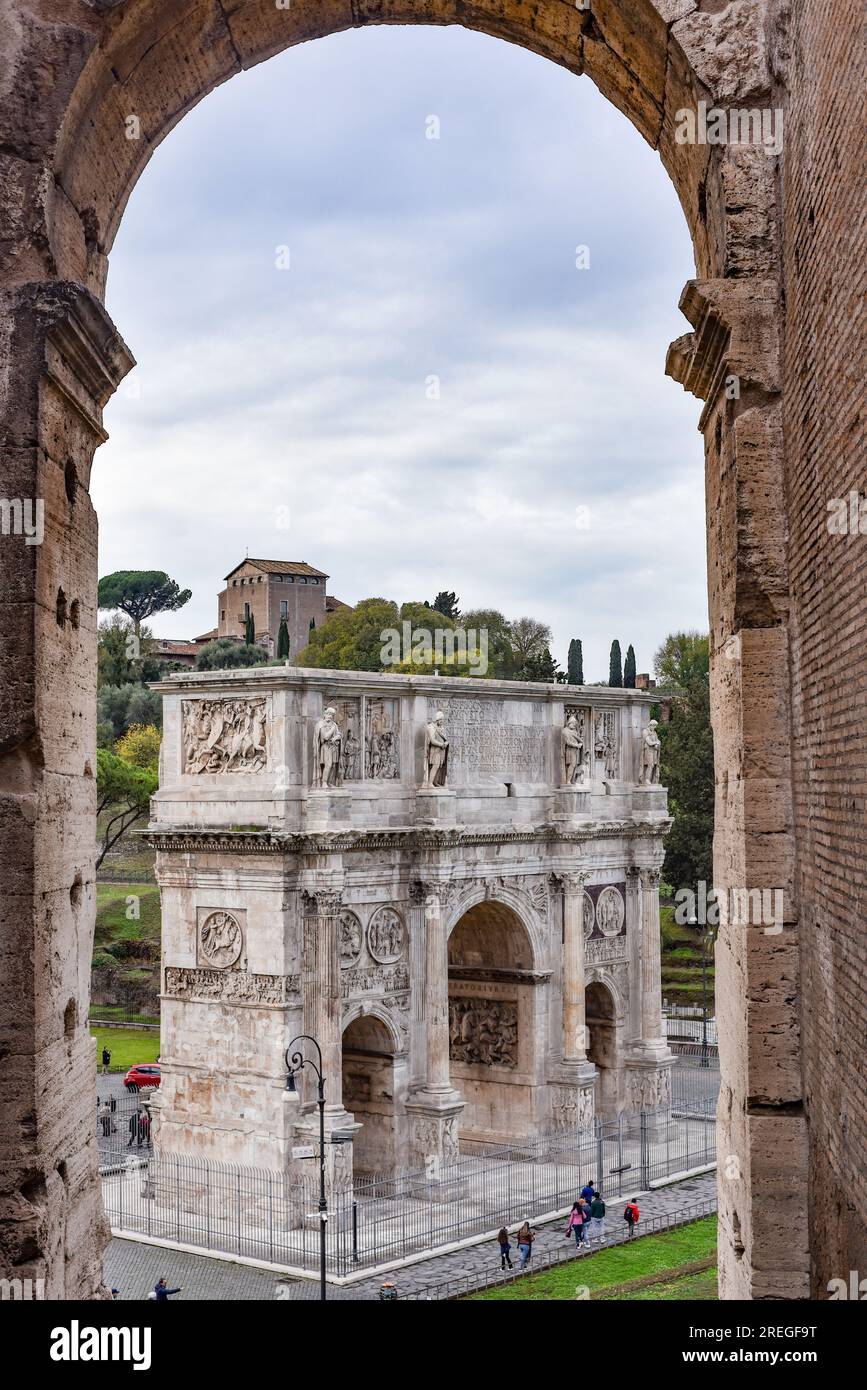 Rome, Italy - 27 Nov, 2022: Arch of Constantine, the Roman Triumphal ...