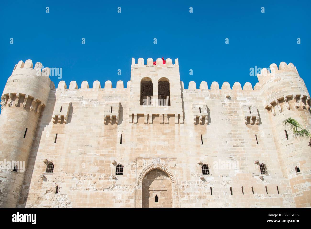 Exterior view of the Qaitbay citadel in Alexandria, Egypt Stock Photo ...