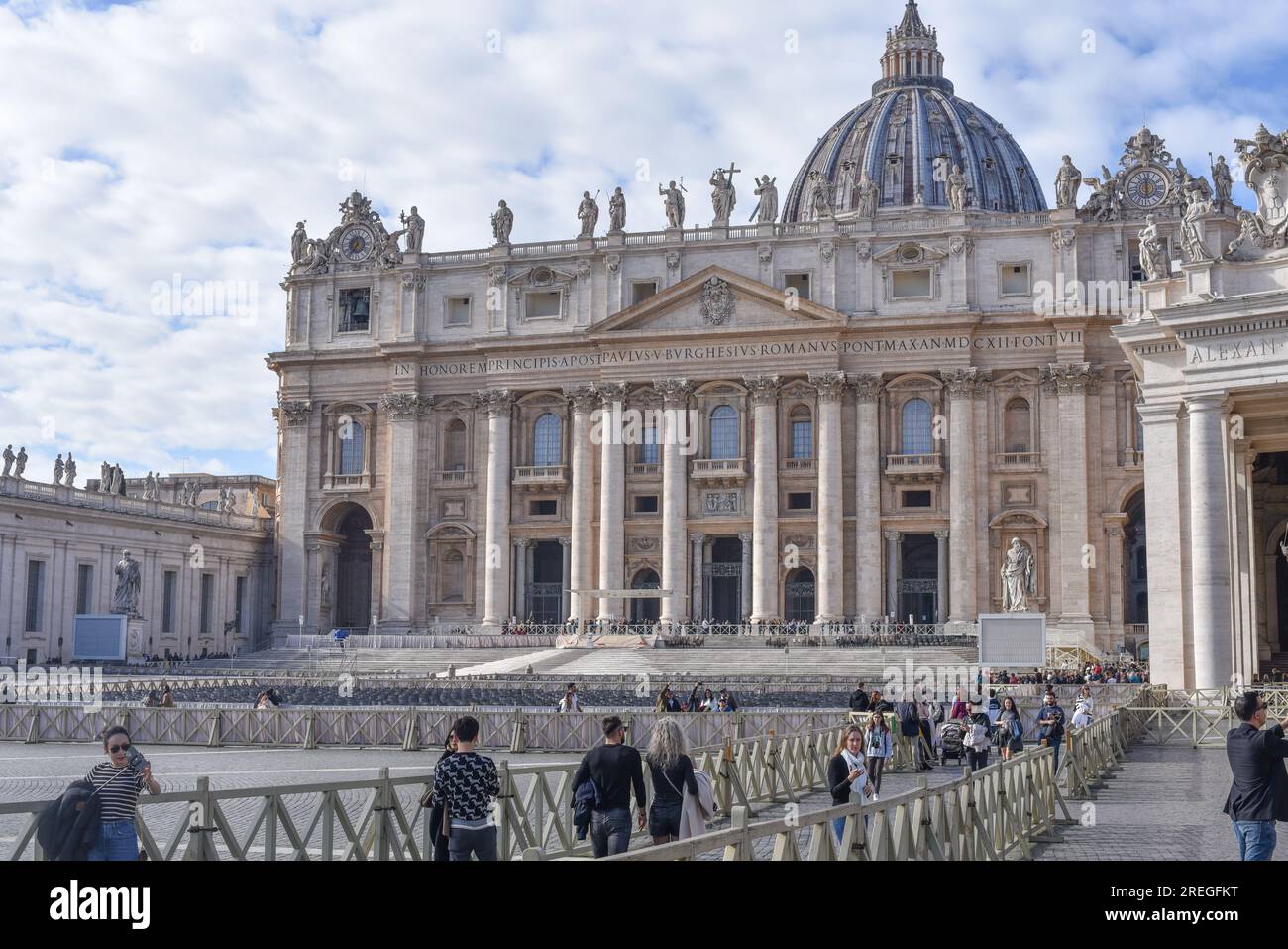 Rome, Italy - Nov 27, 2022: St Peter's Basilica in St Peter's Square, Vatican City Stock Photo ...