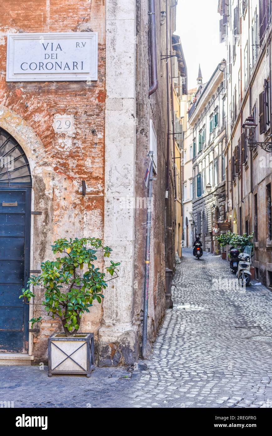 Rome, Italy - 27 Nov, 2022: Architecture in the backstreets of Rome ...