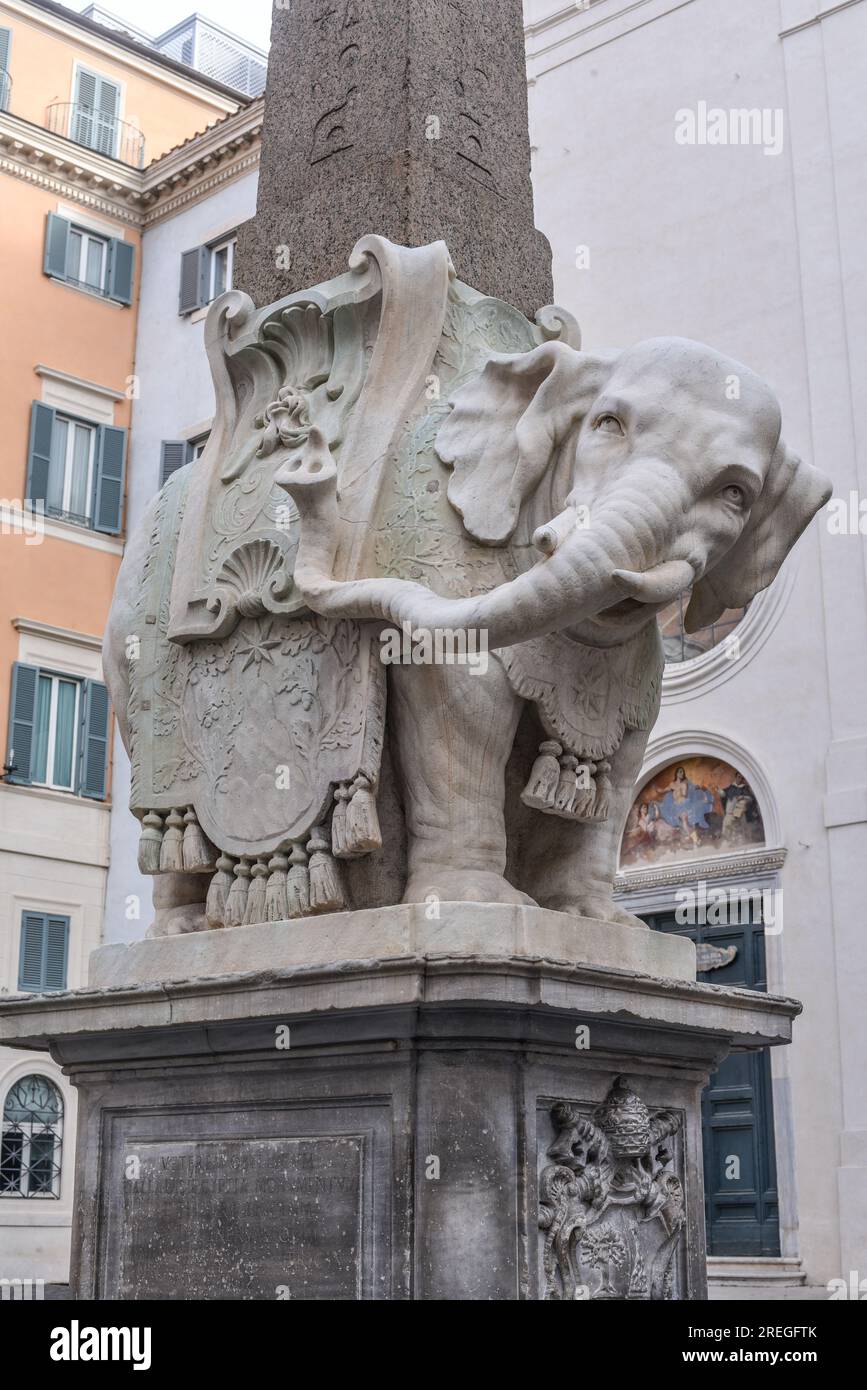 Rome, Italy - 26 Nov, 2022: The Elephant & Obelisk of Minerva (Obelisco ...