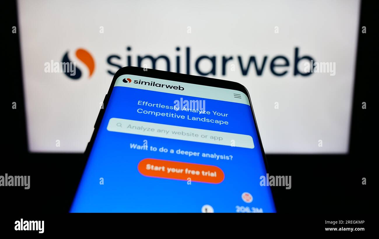 Similarweb logo hi-res stock photography and images - Alamy