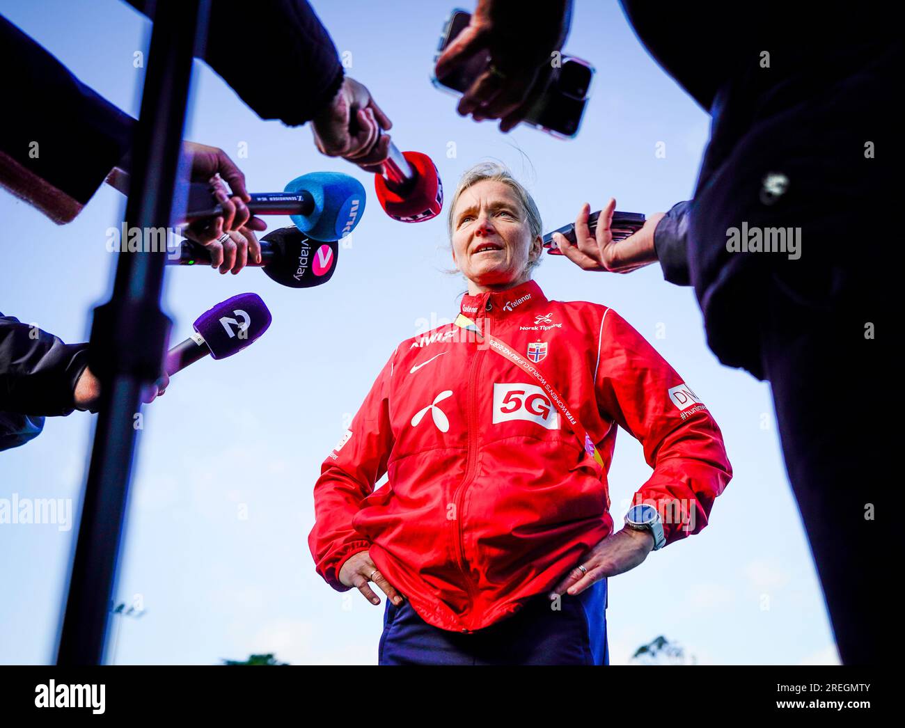 Auckland, New Zealand 20230728.Norway's coach Hege Riise speaks to the ...